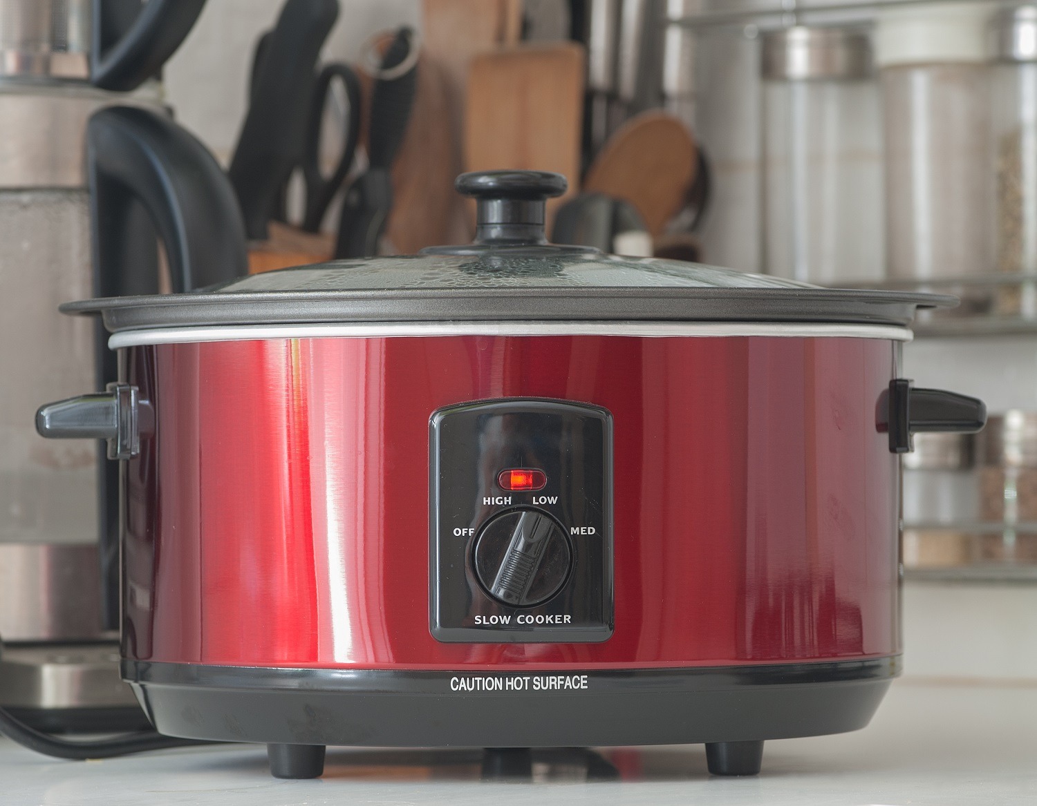 5 Essential Kitchen Items You Absolutely Need